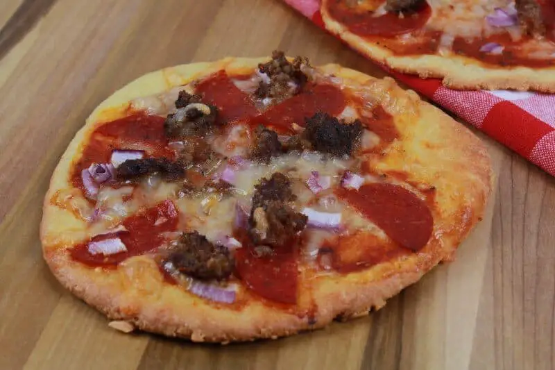 Low Carb Mini Pizzas from Scratch - Tiny Kitchen Divas