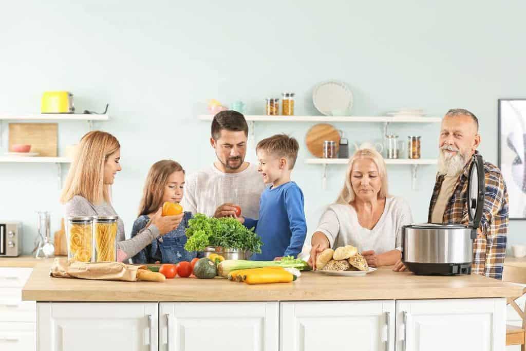 5 Best Large Rice Cookers For Large Families - Tiny Kitchen Divas