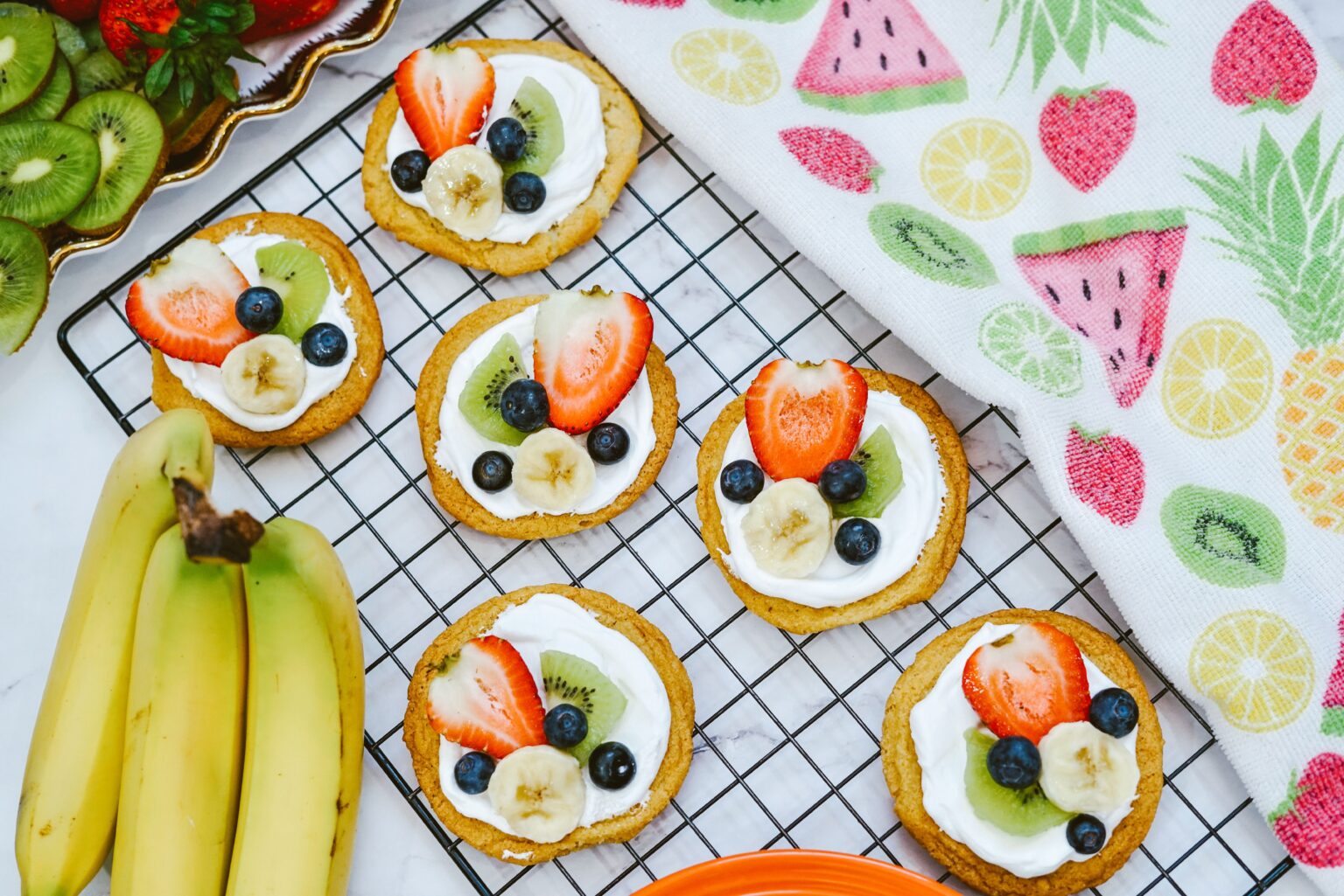 Mini Patriotic Fruit Pizza Is The Perfect Bite-Sized Snack! - Tiny ...