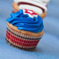 How to Make Navy Blue Icing: A Step-by-Step Guide