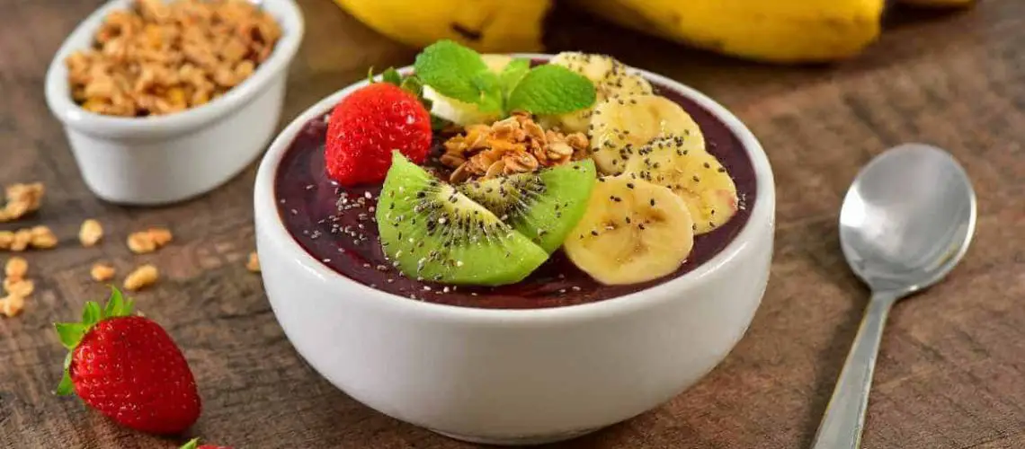 How to Make the Most Satisfying Homemade Acai Bowls | Tiny Kitchen Divas